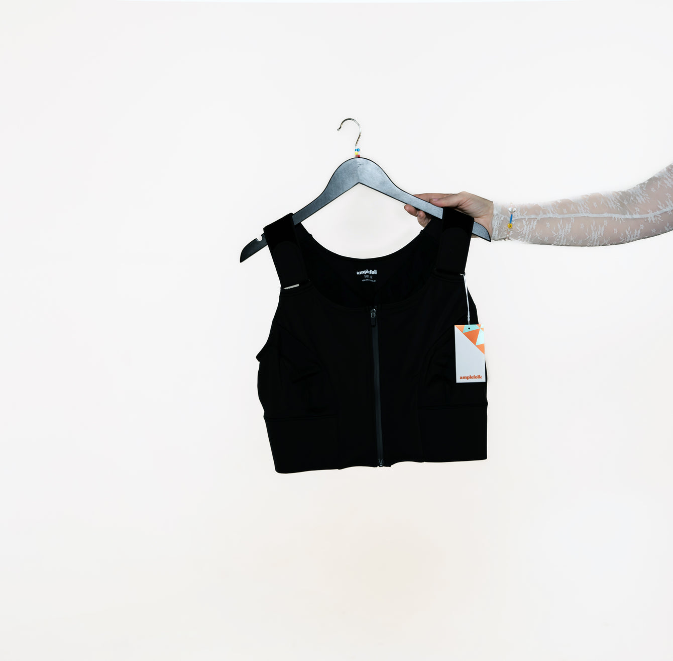 The Sports Bra (BLACK) – Amplefolk